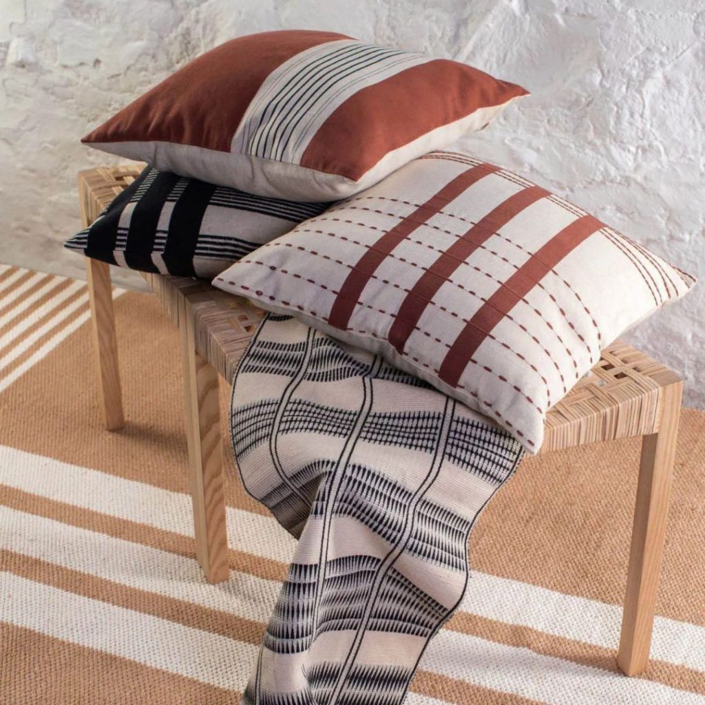 The Art of Cushion Styling: How Little Details Can Make a Big Impact ...